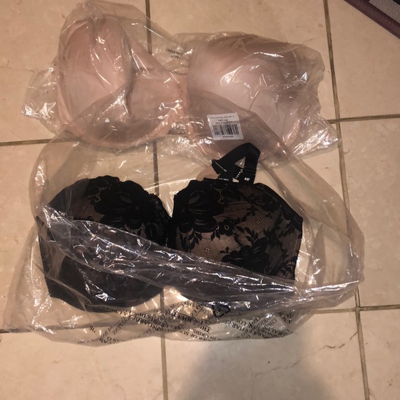 torrid | Intimates & Sleepwear | 2 Torrid Bras Size 44f | Poshmark